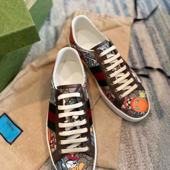 Gucci | Shoes | Gucci Disney X Gucci Donald Duck Ace Sneaker 657us ...